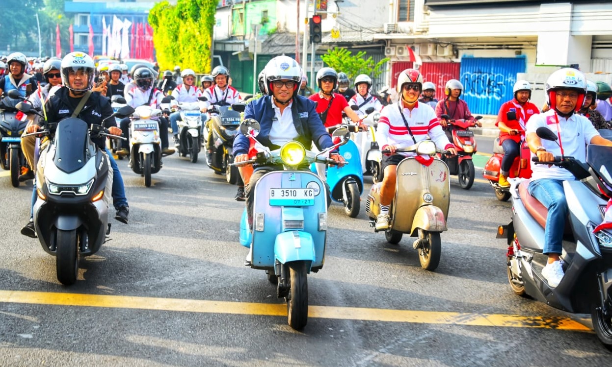 Turunkan Polusi Udara di Jakarta, Menhub Ajak Masyarakat Beralih ke ... Turunkan Polusi Udara di Jakarta, Menhub Ajak Masyarakat Beralih ke ...